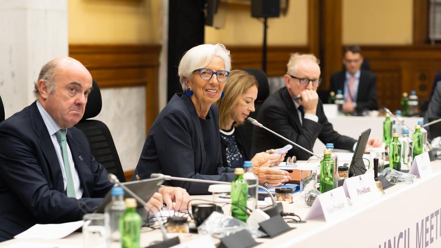 El Bce Para Las Subidas De Los Tipos De Interés En El 4 5 Por La